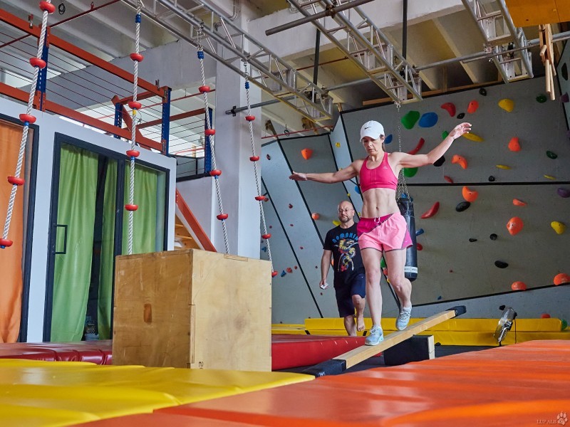 Sport and family fun in an indoor trail full of adrenaline