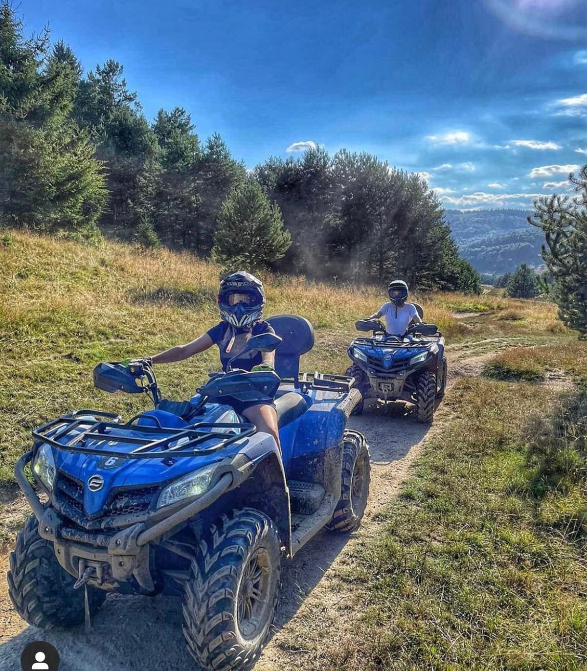 Senzatii extreme si plimbari in natura - aventura cu ATV in Brasov