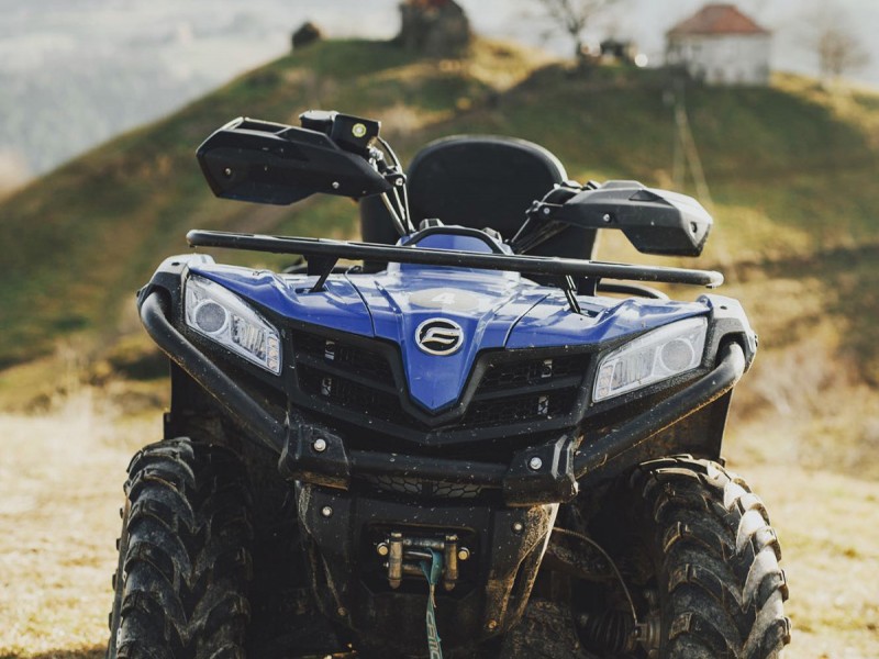 Senzatii extreme si plimbari in natura - aventura cu ATV in Brasov