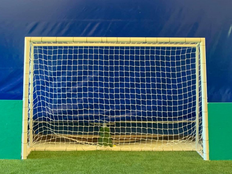 Rent an indoor football pitch for you and your group in the cold season