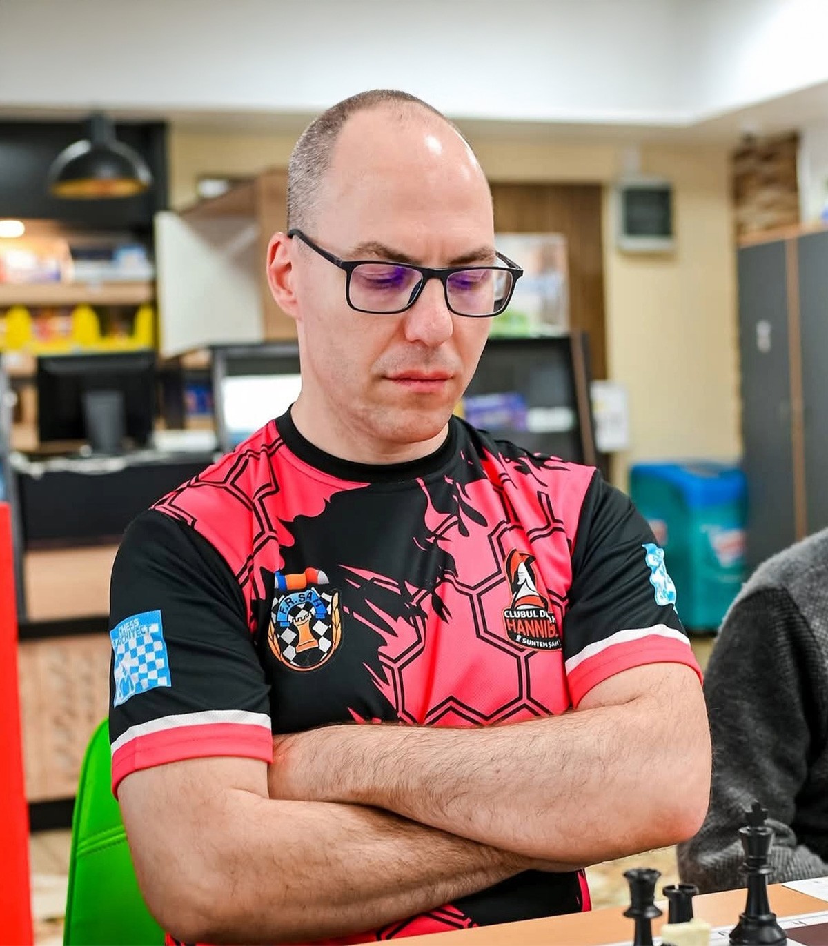 The training routine of a semi-professional chess player, in Bucharest